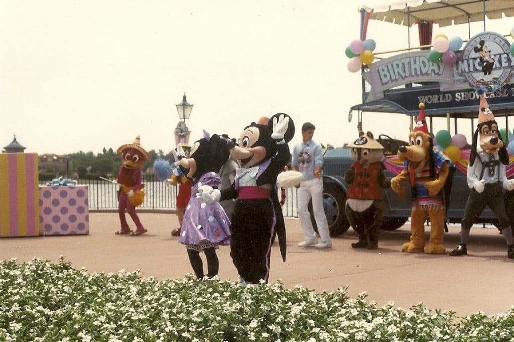 Epcot's World Showcase Vintage Photos - Disney Tourist Blog