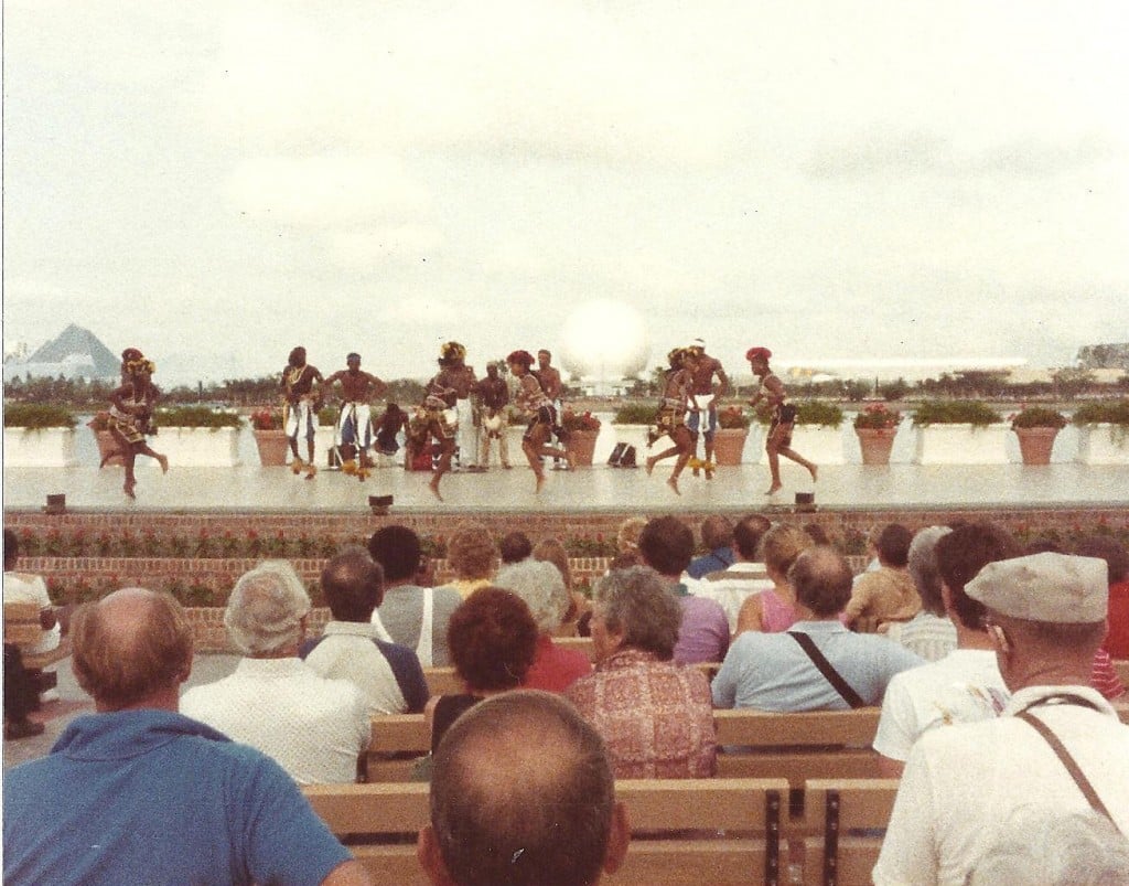 Epcot's World Showcase Vintage Photos - Disney Tourist Blog