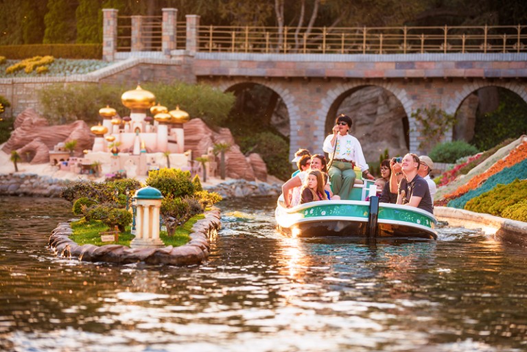 April 2026 Disneyland Crowd Calendar - Disney Tourist Blog