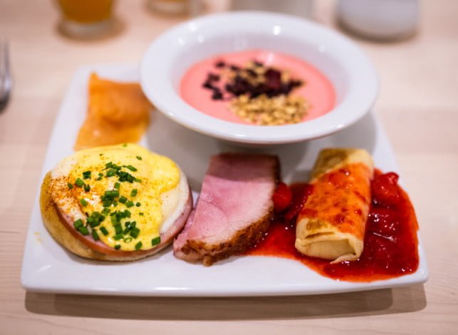 Best Character Meals at Disney World - Disney Tourist Blog