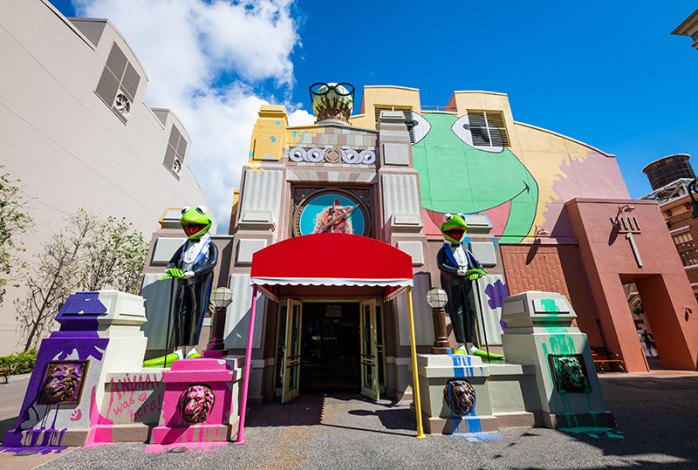Monstropolis Land & Monsters, Inc. Doors Coaster Construction Progress ...