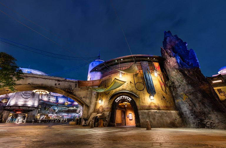 Star Wars Rise of Resistance & Oga's Cantina Closed for Weeks, Separate ...