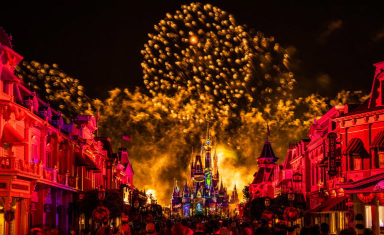 Review & Viewing Tips: Not So Spooky Spectacular Halloween Fireworks ...