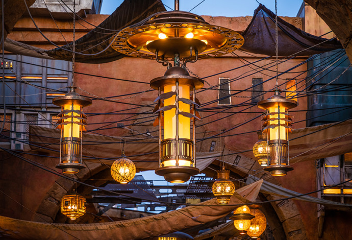 The Brilliant Lighting of the Disney Parks - Disney Tourist Blog