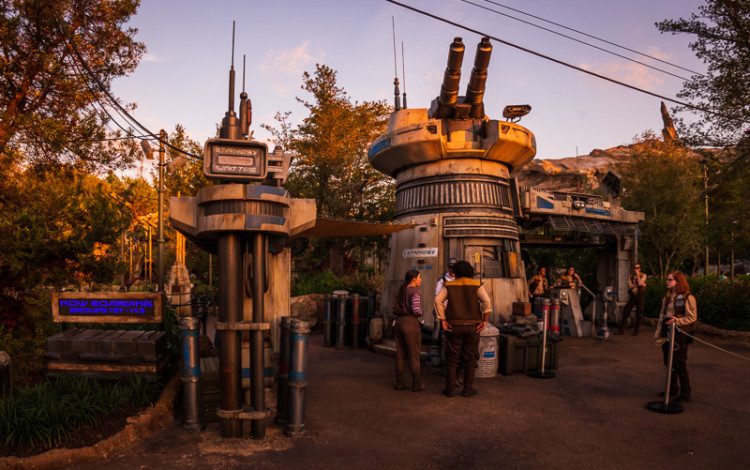 1-Day Disneyland Itinerary Using Lightning Lanes - Disney Tourist Blog