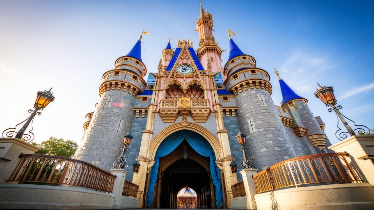 Free Disney Zoom Backgrounds & Wallpapers - Disney Tourist Blog