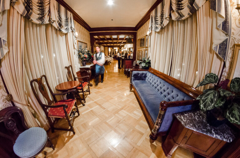 History of Club 33 at Disneyland - Disney Tourist Blog