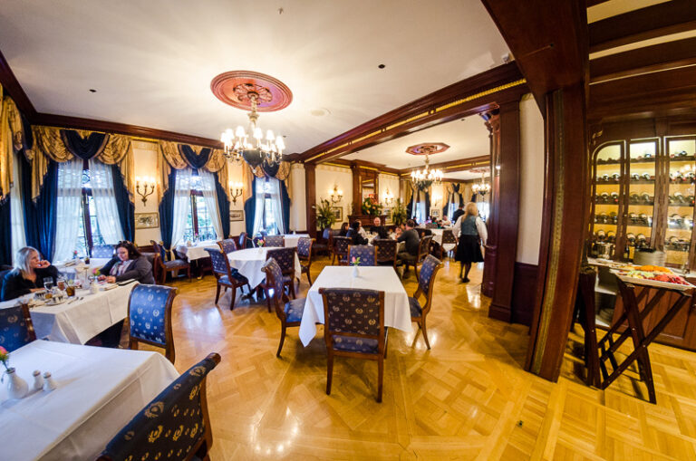History of Club 33 at Disneyland - Disney Tourist Blog