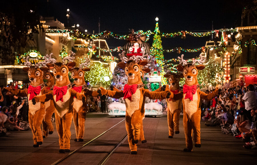 November 2026 Disneyland Crowd Calendar - Disney Tourist Blog