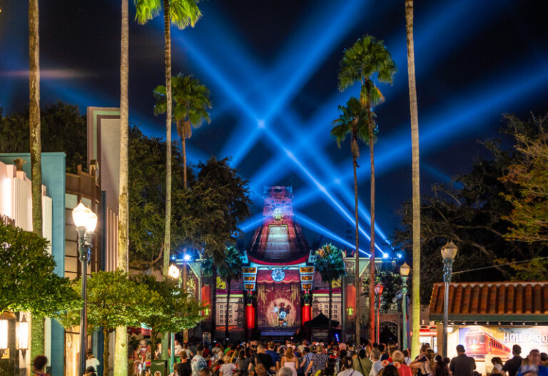 Labor Day Crowds Increase at Disney World - Disney Tourist Blog