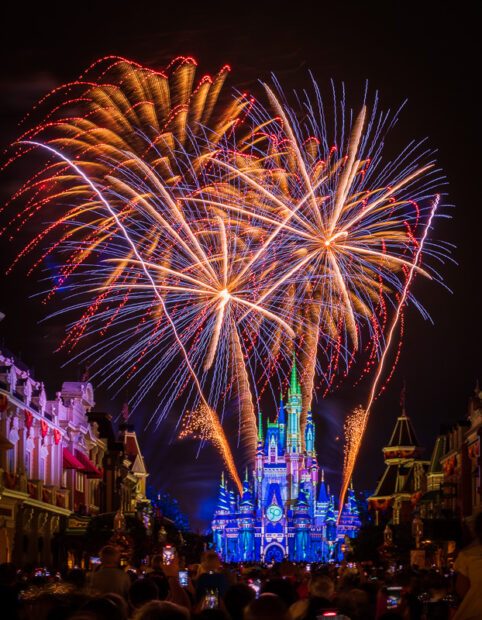 Review: Disney Enchantment Fireworks at Magic Kingdom - Disney Tourist Blog