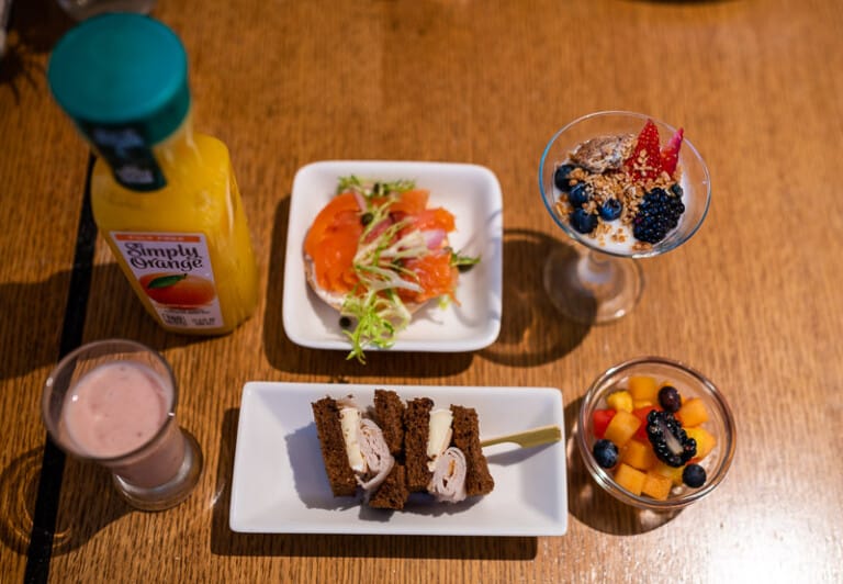 Review: Veranda Club Level at Grand Californian Hotel at Disneyland ...