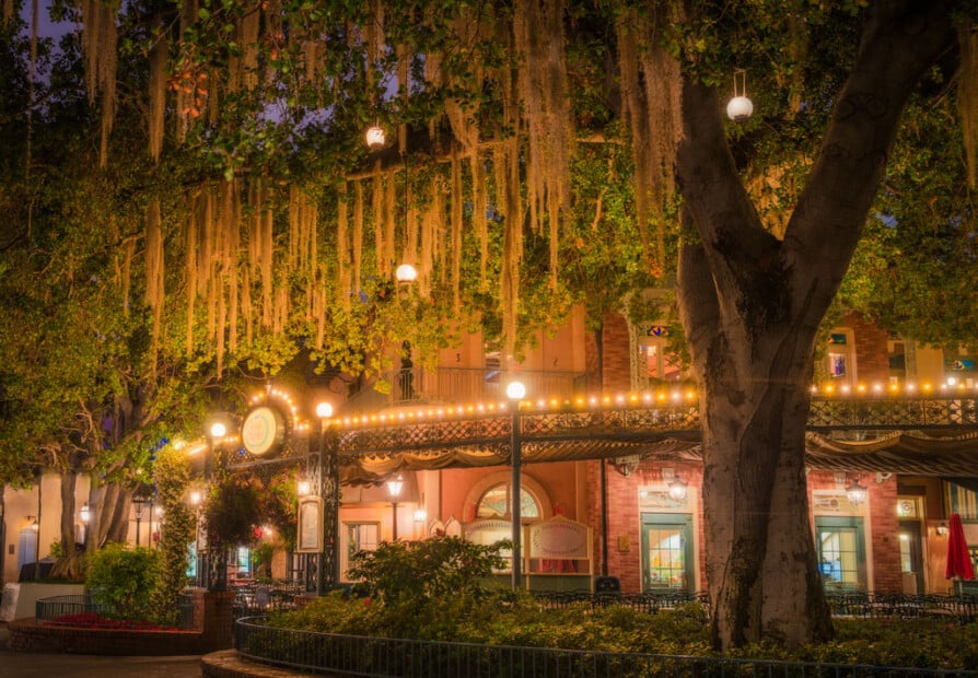 Tiana’s Palace Restaurant at Disneyland Opening Date & Details - Disney ...