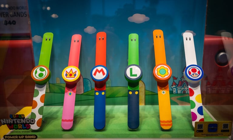 Guide to Super Nintendo World at Universal Studios Hollywood - Disney ...