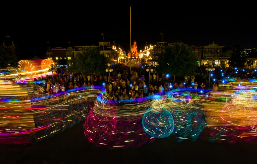 Is It Still Worth Visiting During 'Fall' Off-Season at Disney World ...
