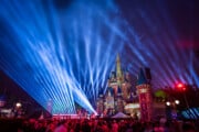 What It's Like to Watch ABC's Christmas Day Parade at Disney World ...