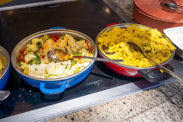Disney World's Most Iconic Character Meal: Awful or Awesome? - Disney ...