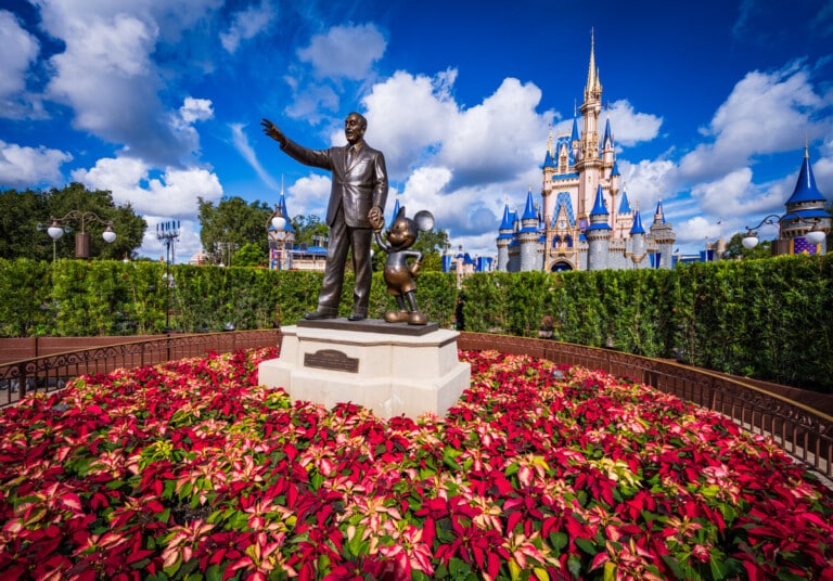 Seeing ABC's Disney Parks Christmas Parade Live Is Not What You'd ...