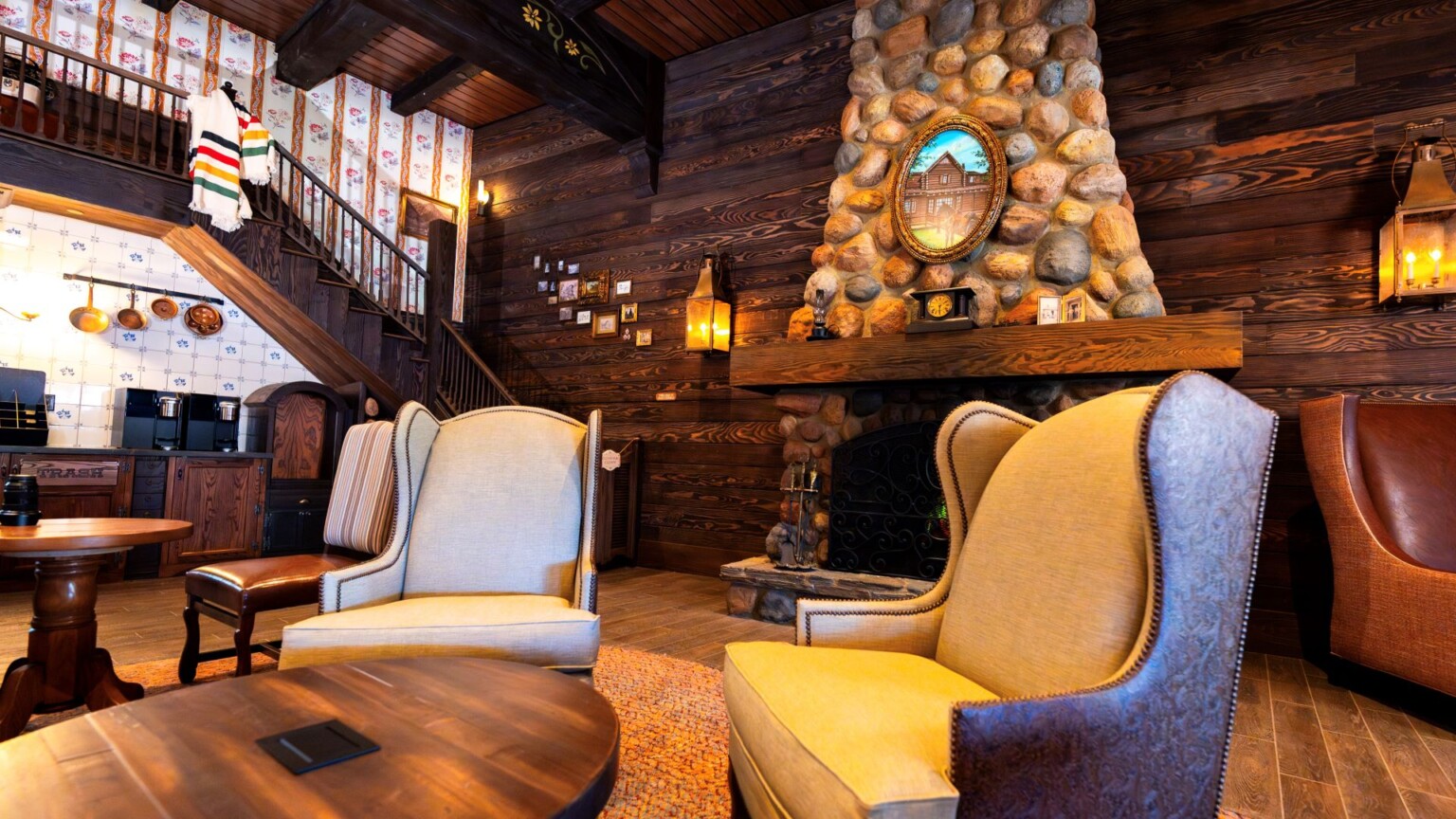 First Look Inside New Lounge Now Open in Magic Kingdom! - Disney ...
