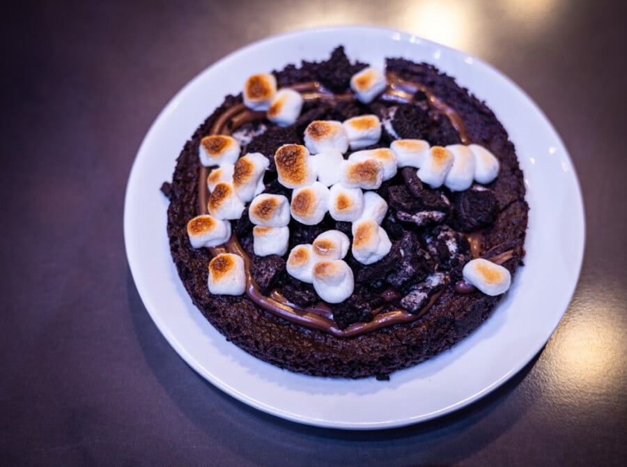 Best Foods at Epic Universe & Must-Eat Restaurants - Disney Tourist Blog