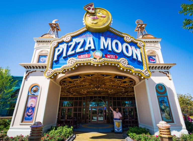 Best Foods at Epic Universe & Must-Eat Restaurants - Disney Tourist Blog