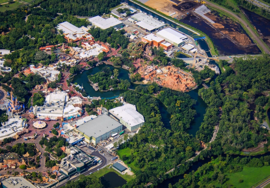 Disney World Removes Railroad Track & Riverboat, Walls Off Rivers of ...