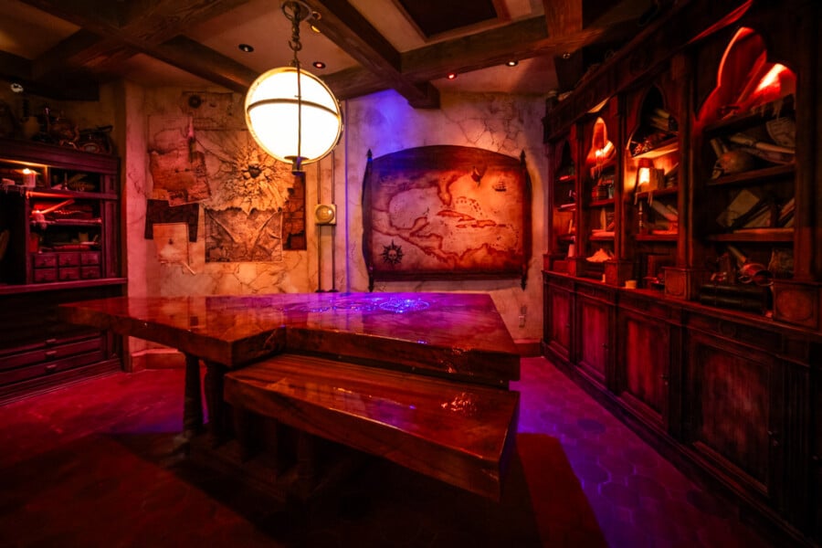 We're Live Inside Disney's Pirates of Caribbean Tavern at Magic Kingdom ...