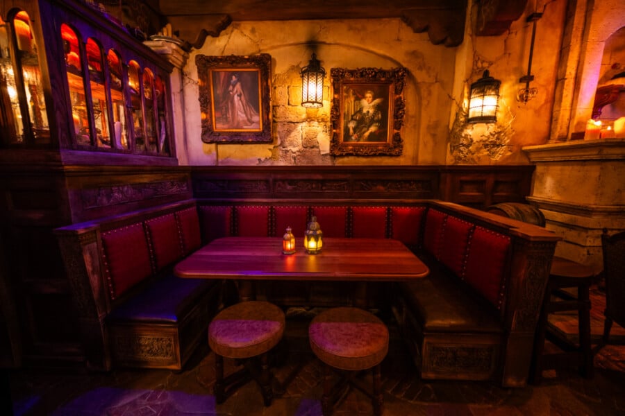 We're Live Inside Disney's Pirates of Caribbean Tavern at Magic Kingdom ...