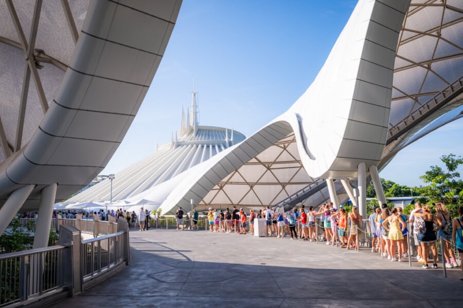 Magic Kingdom's New Early Entry Process & Pitfalls of Dreaded Delayed ...