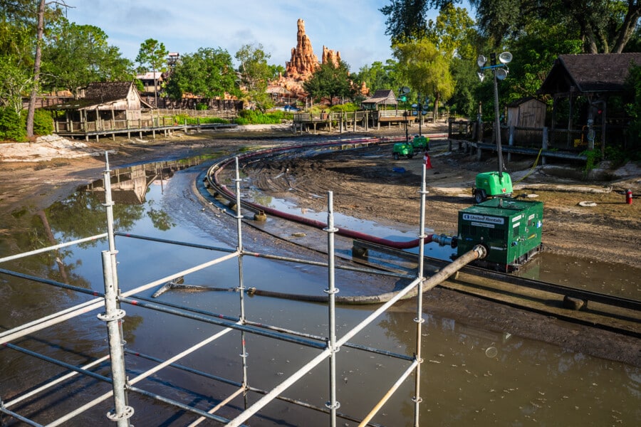 Scaffolding Rises in Riverbed of America as Piston Peak Prep ...