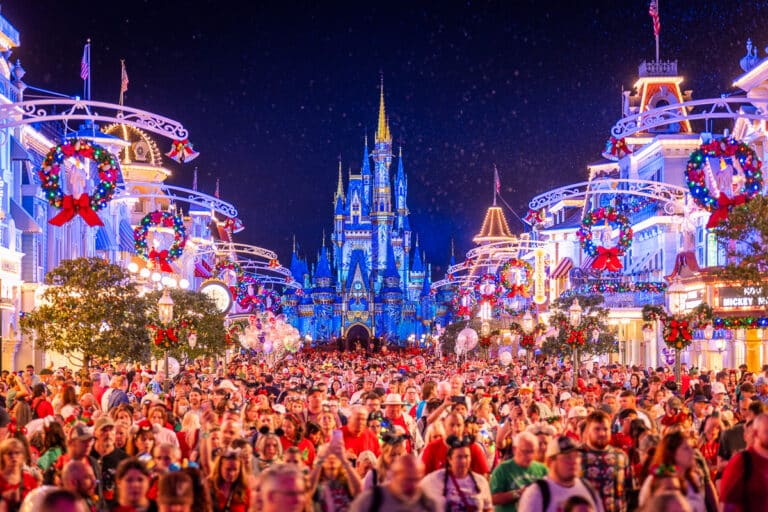 2026 Crowd Calendars for Tokyo Disneyland & DisneySea - Disney Tourist Blog