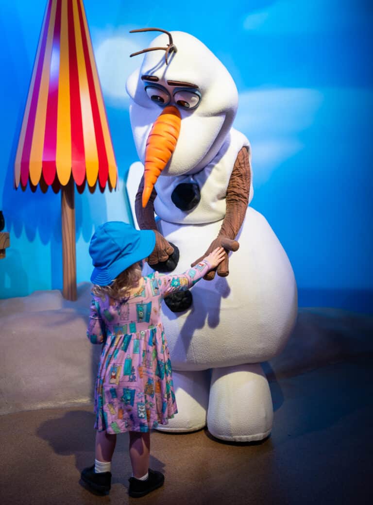 Olaf Snowman Audio Animatronics Leading New Animation Attraction ...